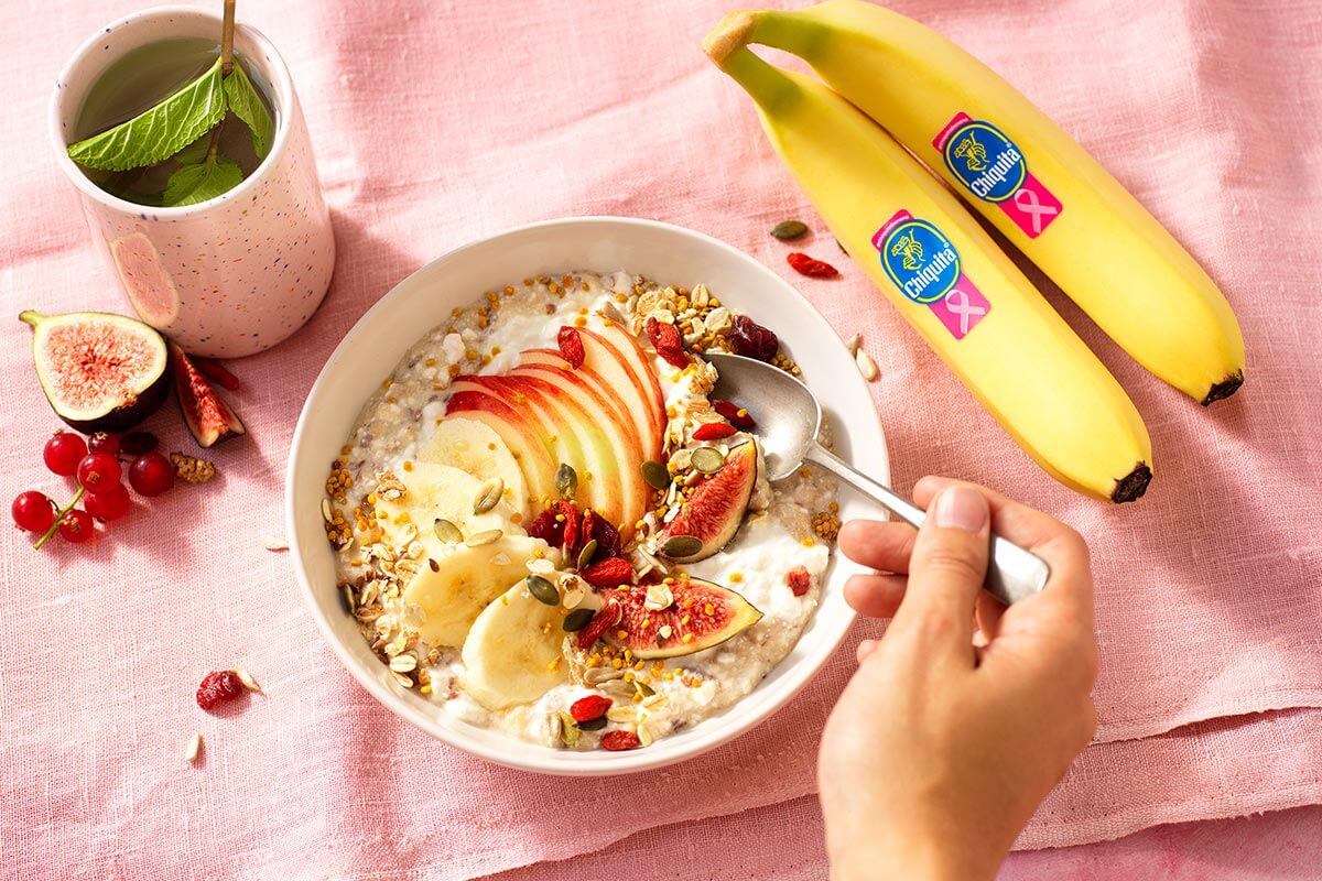 Budwig cream with Chiquita bananas, figs and flaxseeds